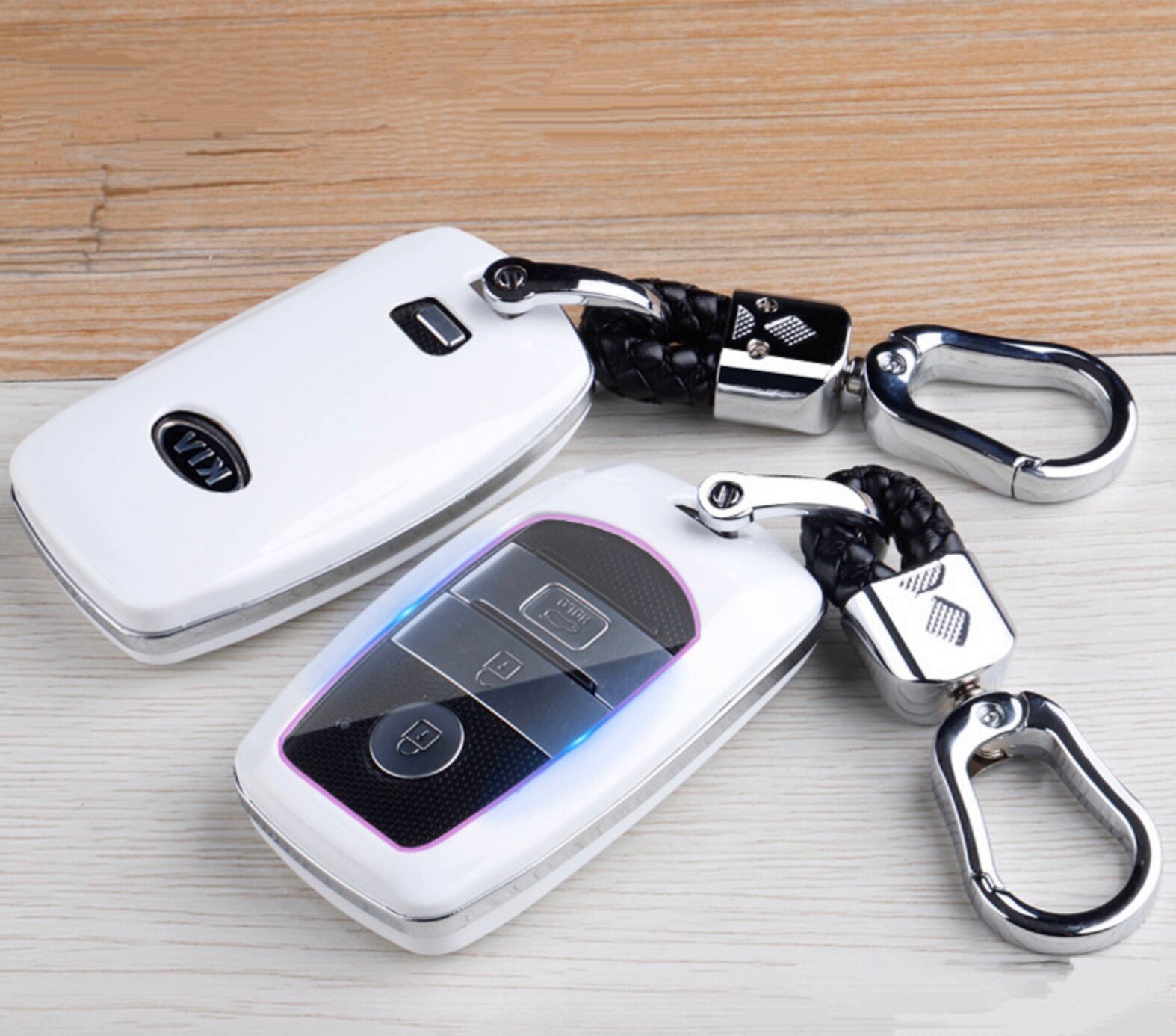 Чехол (ключница) белый глянцевый для авто ключа автомобиля KIA Rio Sportage Sorento Soul Picanto Cerato Optima Ceed. Защитный брелок футляр кейс для смарт ключа от машины КИА Рио Сид Серато Оптима Спортедж Соул Пиканто MyPads