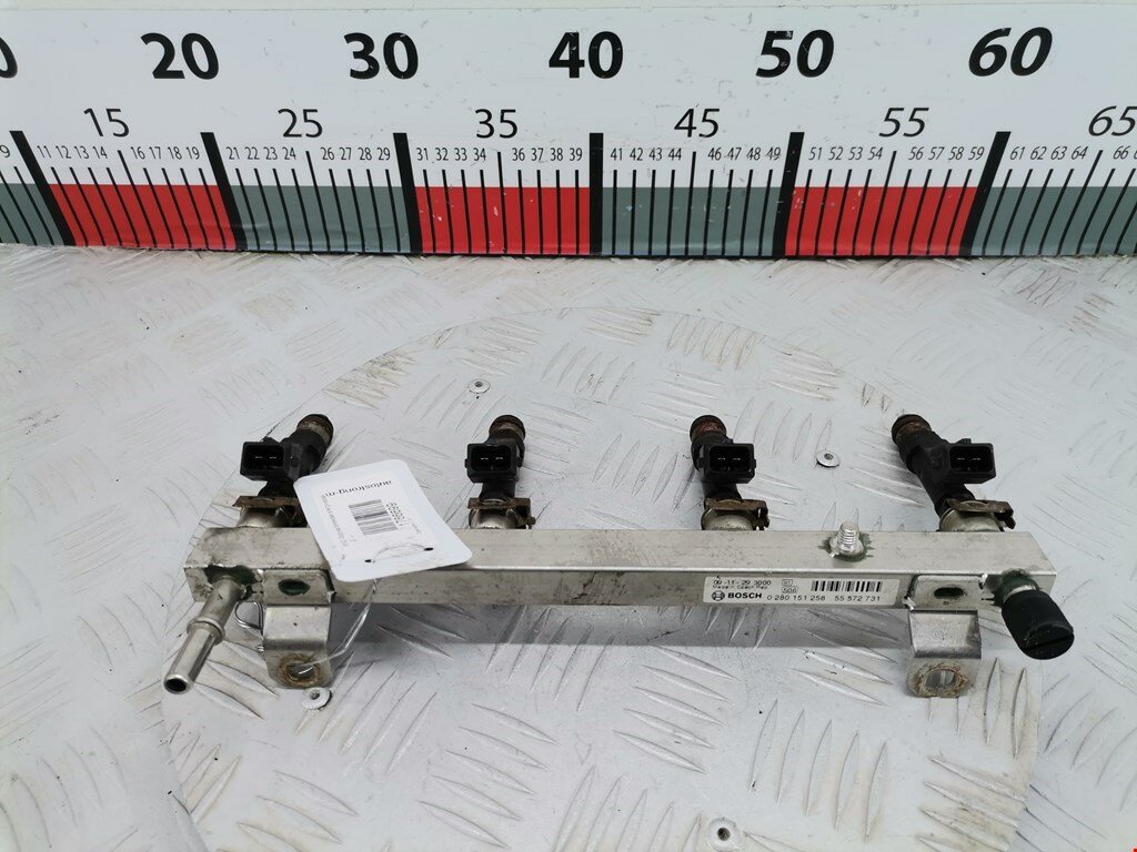 Форсунка бензиновая электрическая Opel Astra J 24420543 арт. 1766699