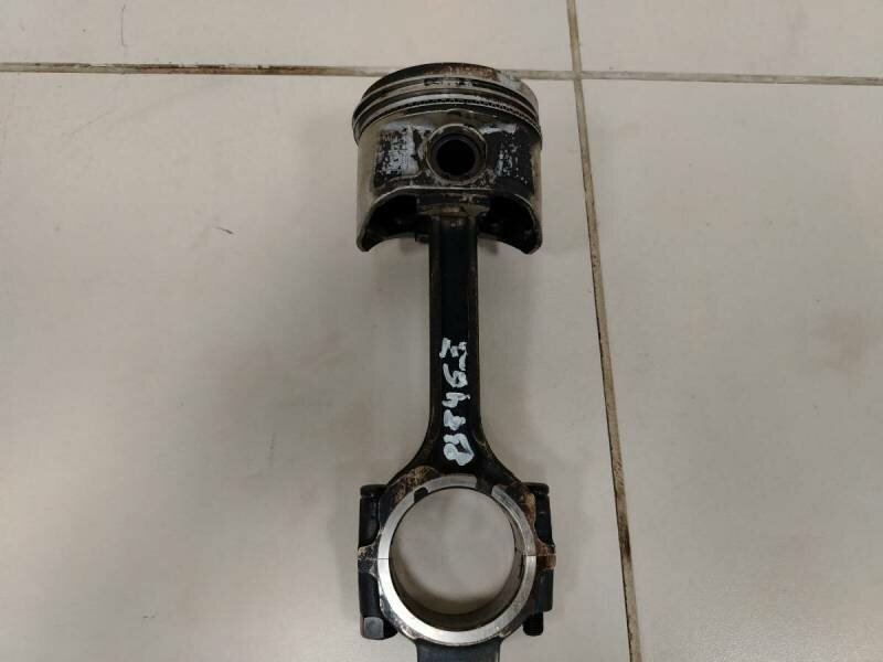Поршень с шатуном Nissan Maxima A32 1995-2000