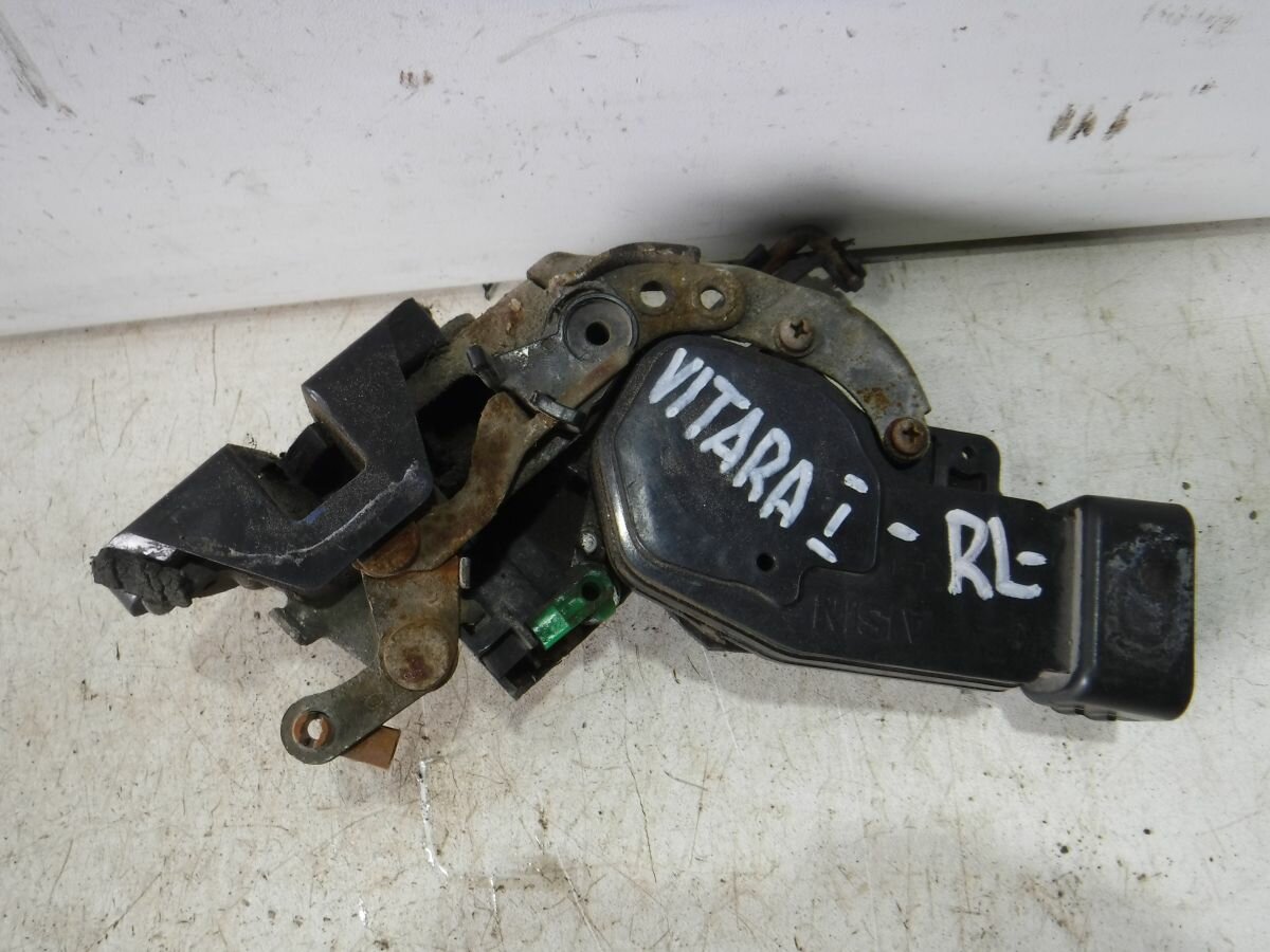 Замок двери Suzuki Grand Vitara I (1997—2001) 8230265D10