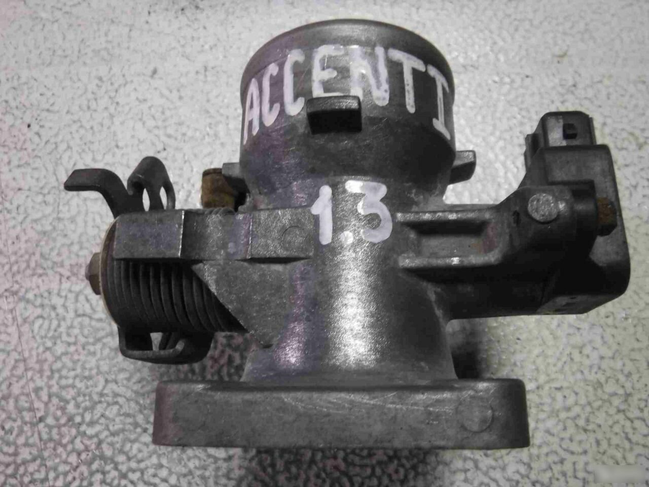 Заслонка дроссельная механическая Hyundai Accent I (1994—2000)