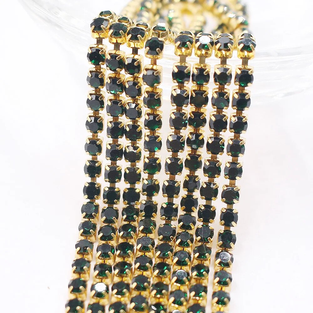 Цепочка из кристаллов, изумрудный, SS8 2.5mm