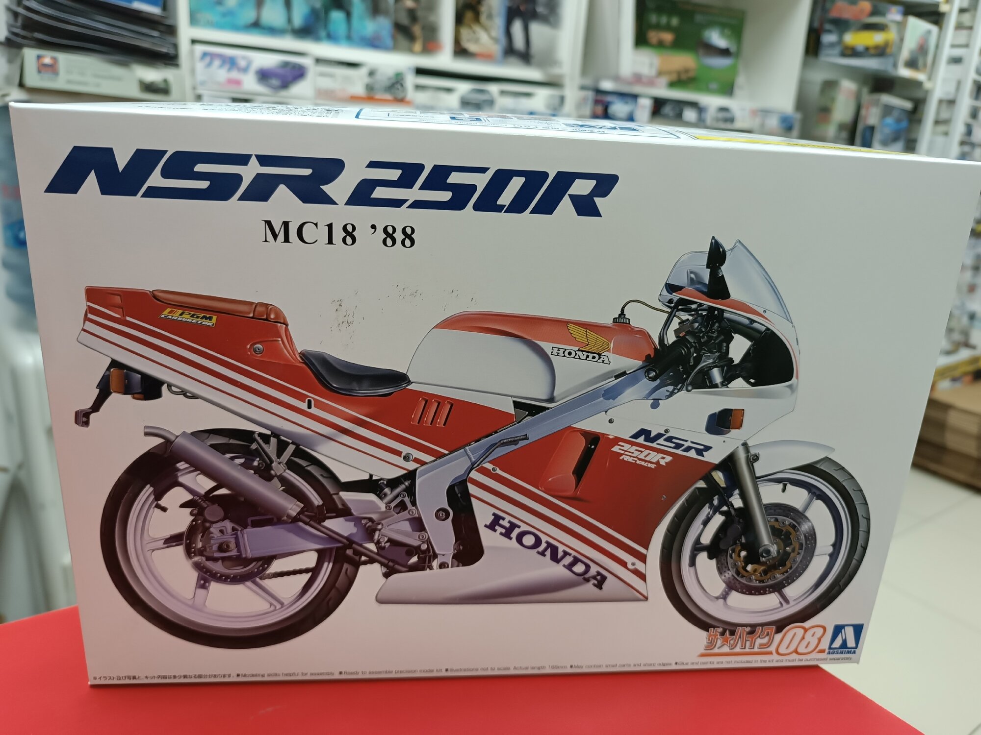 Сборная модель мотоцикла Aoshima 1:12 06556 Honda MC18 NSR250R '88