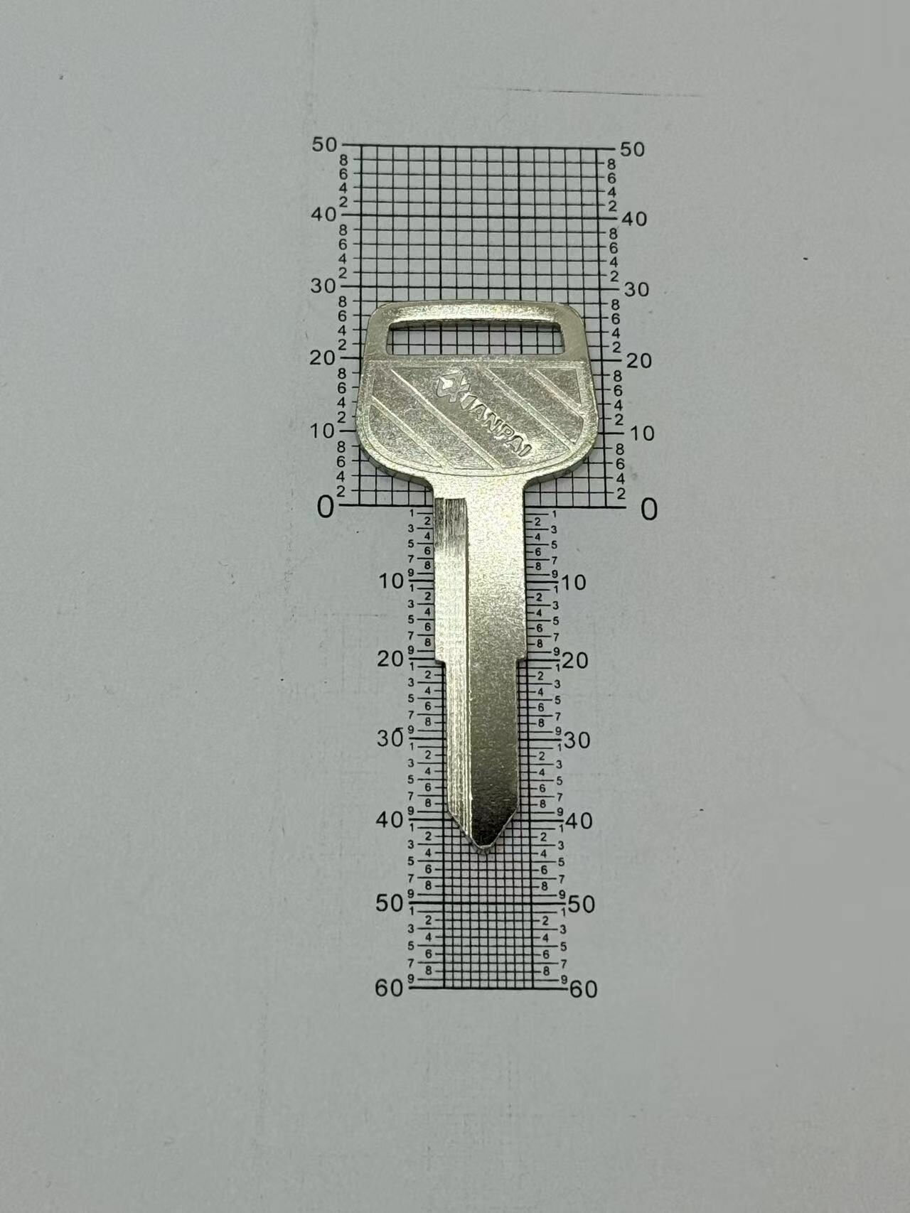 Заготовка ключа Тойота Xianpai Toyota авто металл/лев. (E-094a) 20 шт .