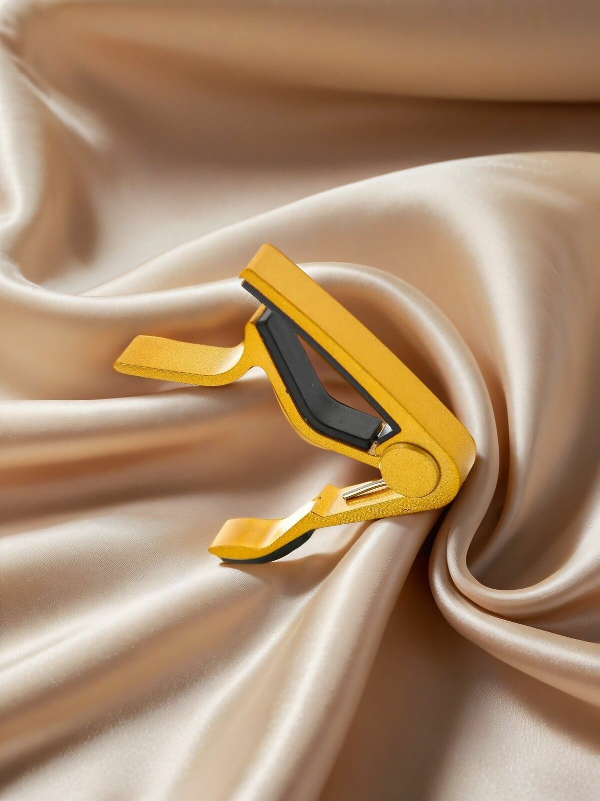 Каподастр для акустической / классической гитары BDJ-007 Золотой