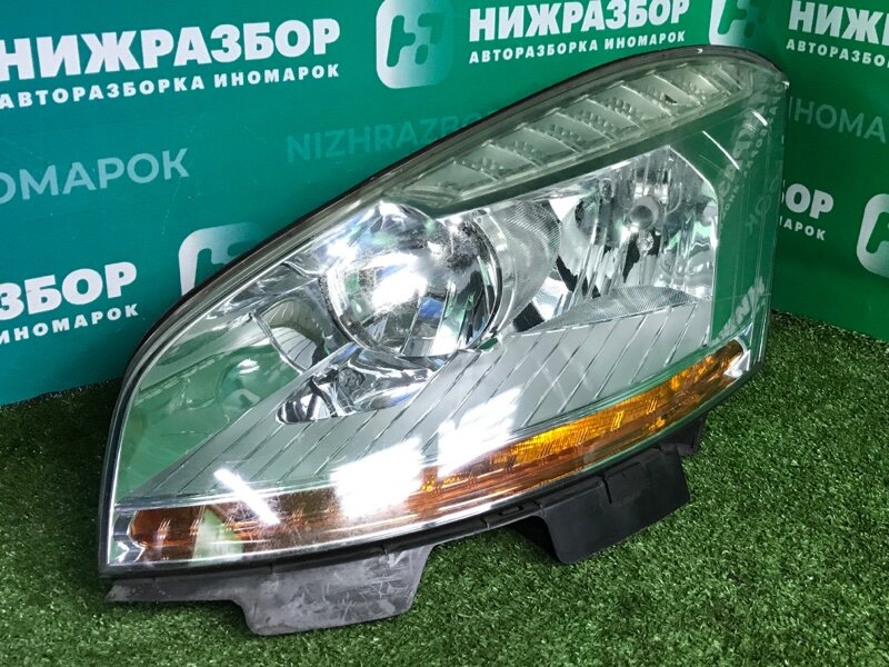 Фара передняя левая Citroen C4 Picasso 2006-2014 16298100