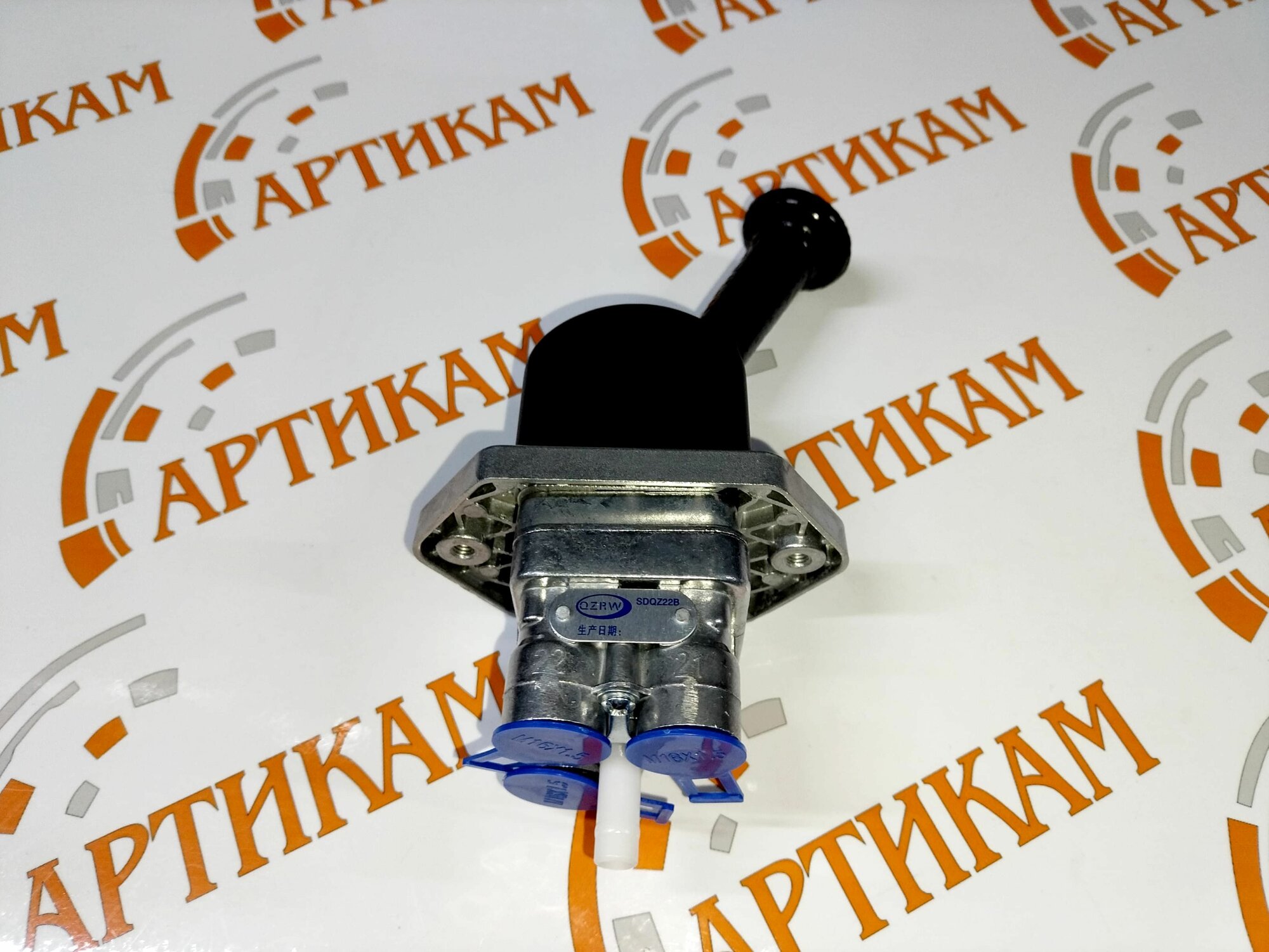 Кран стояночного тормоза FAW J6 2 3508040-61B/A