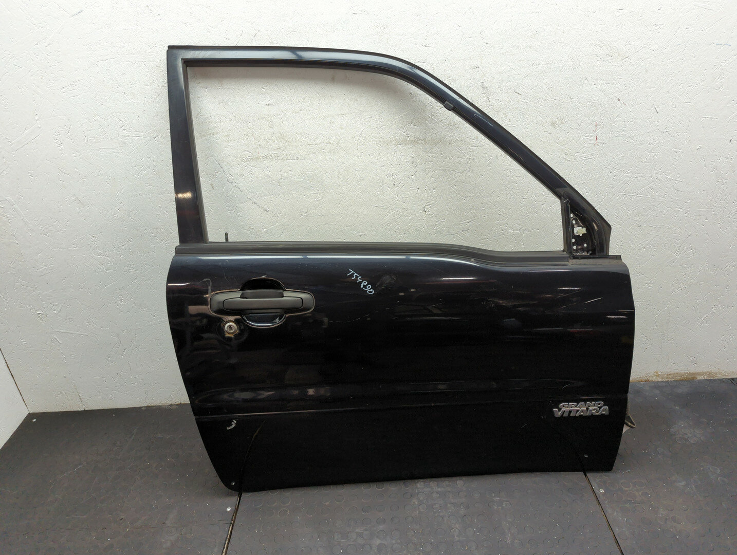 Дверь боковая (легковая) правая передняя Suzuki Grand Vitara Б/У