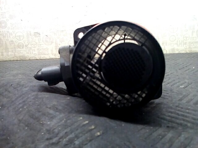 Расходомер воздуха (ДМРВ) Dodge Caliber (PM) 05033320AA арт. 371552