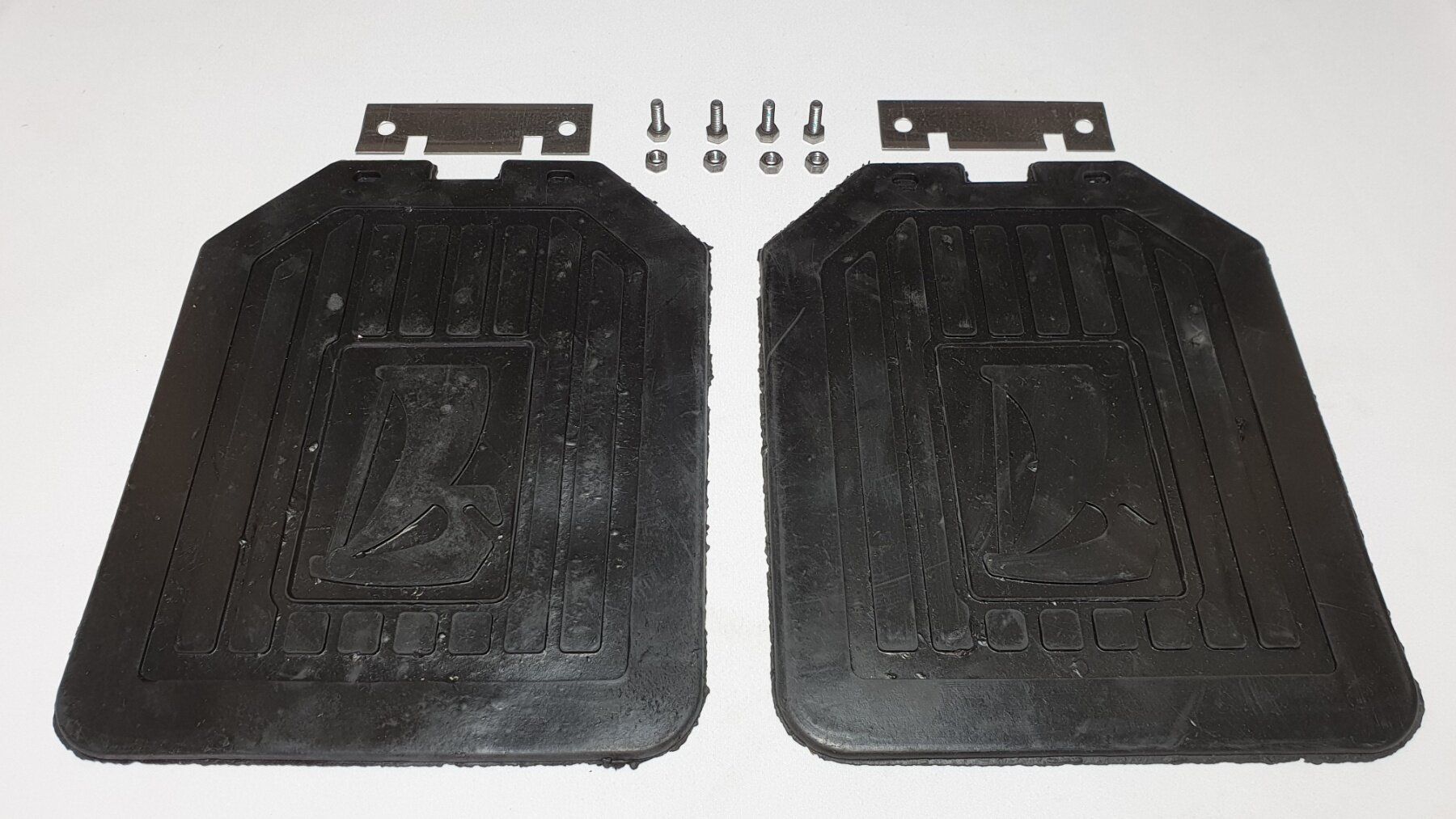 Брызговики задние 2121 с крепежом AVKOPRO