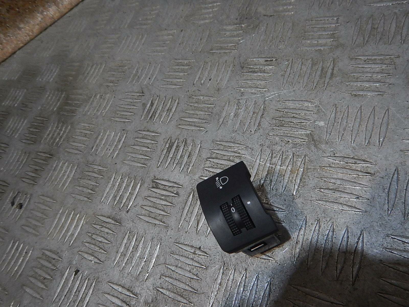 Б/У Кнопка корректора фар, Hyundai (Хендэ)-SOLARIS (10-) HYUNDAI SOLARIS (10-) Без видимых повреждений. 435310 Hyundai-K...