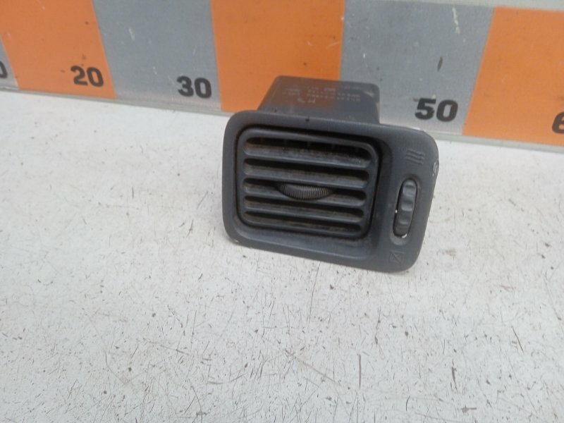 Б/У Сузуки Лиана Дефлектор воздушный Suzuki Liana 2001 Лев. 266382 SUZUKI арт. 7364054G00