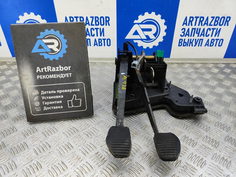 Б/У Педальный узел Peugeot 407 6D / Пежо 407 6D 2.0 PSARF 140 Л/С 2006