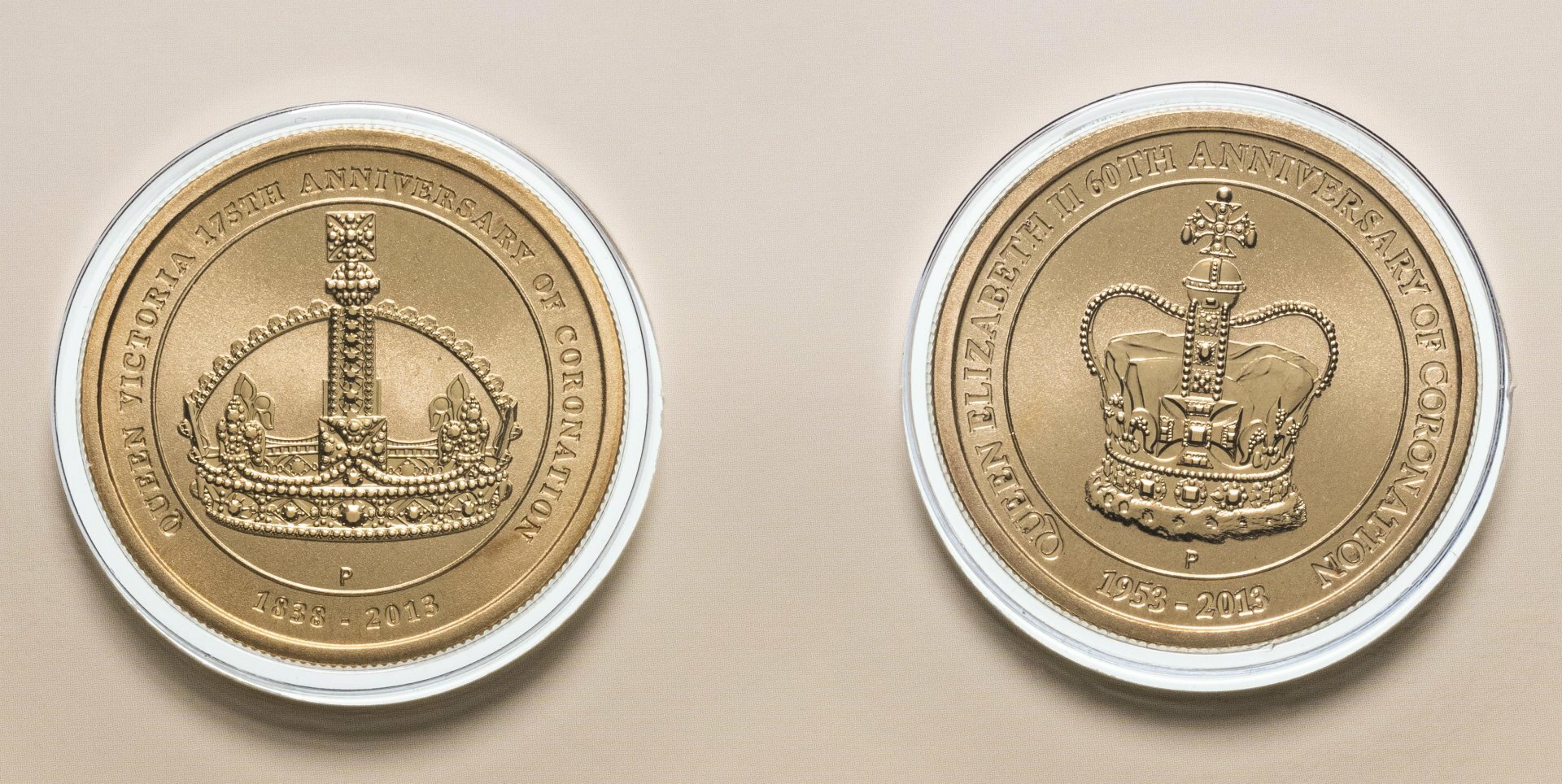 Австралия 1 доллар 2013 набор из 2-х монет "Юбилей королевской коронации" Конверт гашения первого дня с маркой, Алюминиевая бронза, в сохранности UNC