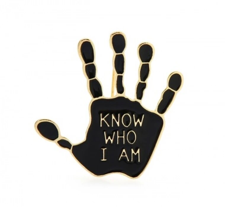 Значок сувенирный Know Who I Am, черная эмаль, цвет золото, значки редкие, памятные коллекционные