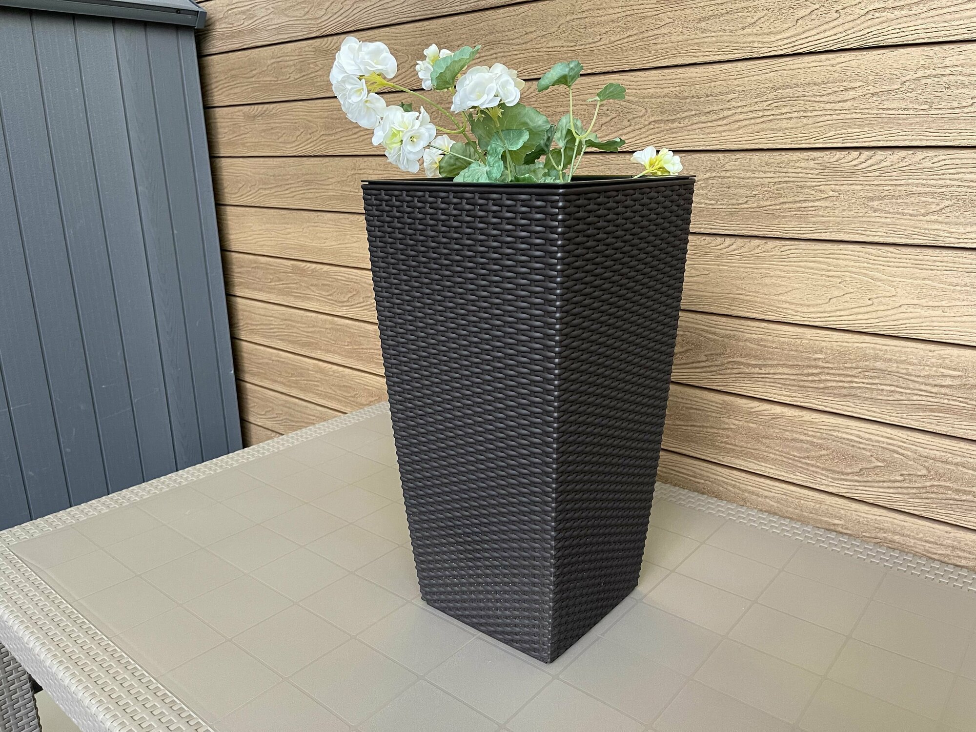 Кашпо Camellia, 17 л, под ротанг, венге