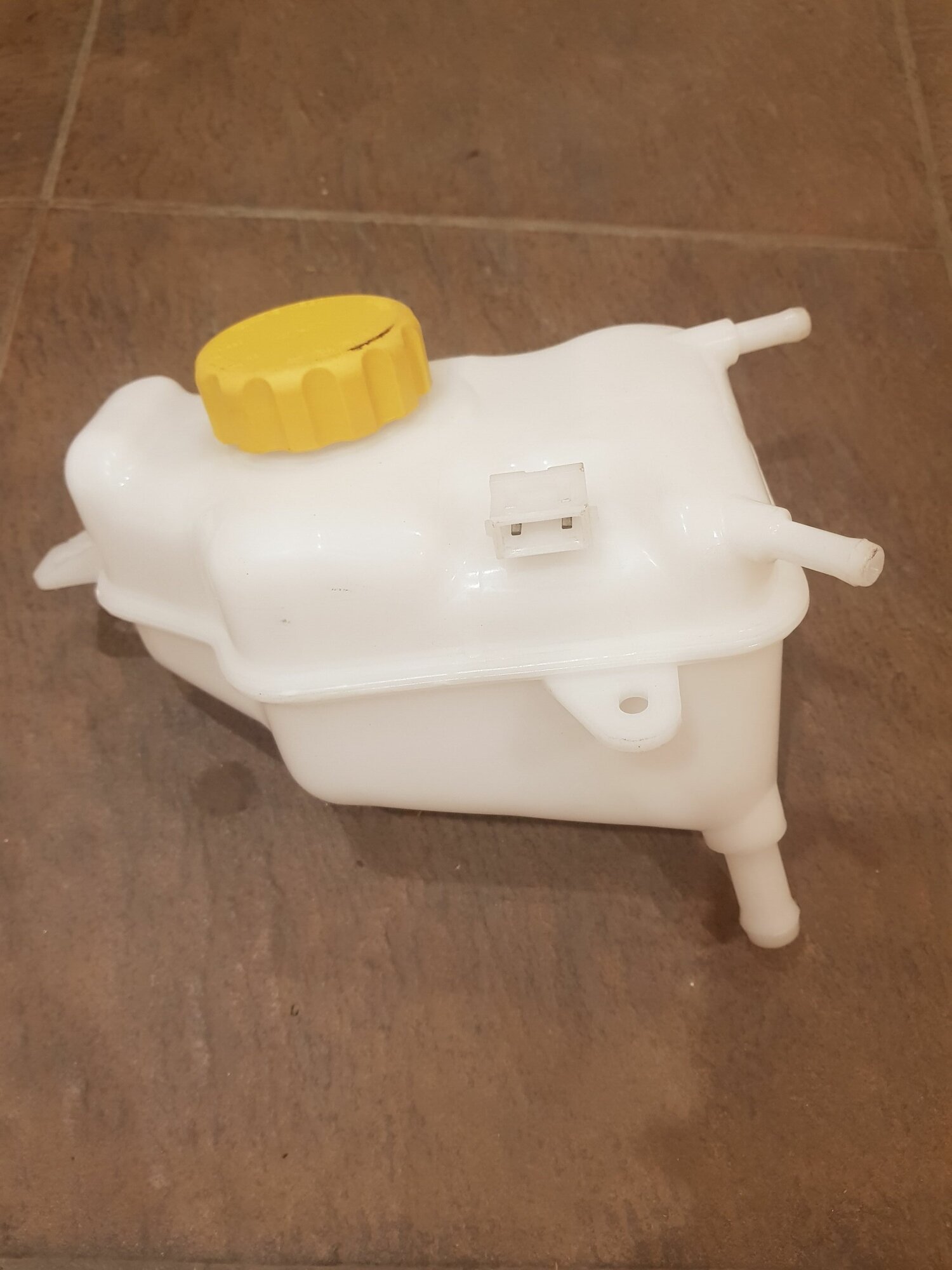 Бачок расширительный Chery M11 [1.6 16V CVT седан] M111311110