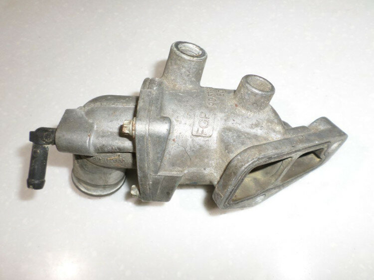 Корпус термостата 90573325 9129907 1338195 ASTRA-G-H ZAFIRA-A-B CORSA-C MERIVA-A VECTRA-C -