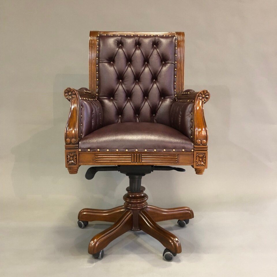 Кресло для руководителя из красного дерева (mahogany wood) с кожаной обивкой Burgundy, цвет орех LBW (коричневый)
