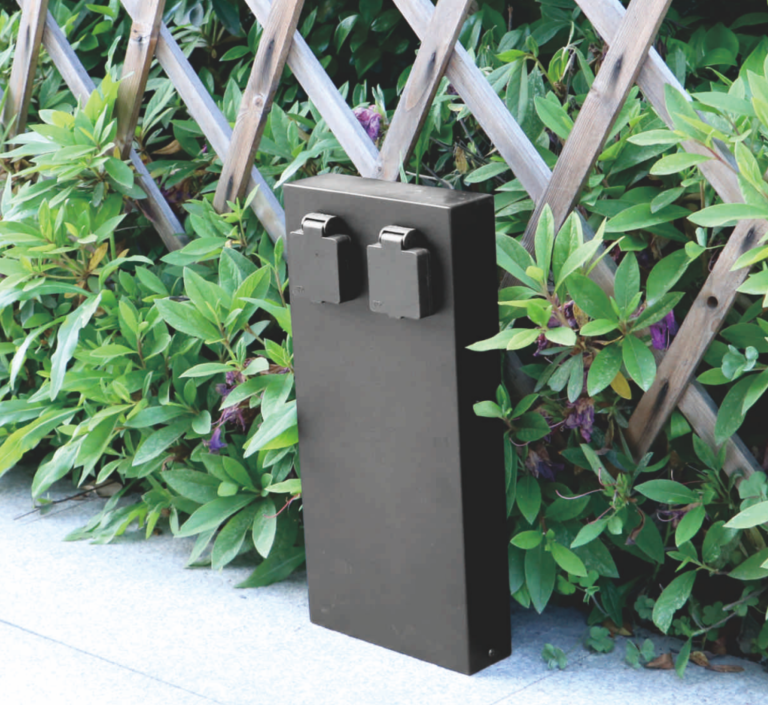 Садовая розетка серии NCR-560 IP44 H-400мм 2 розетки UNI HAUSS