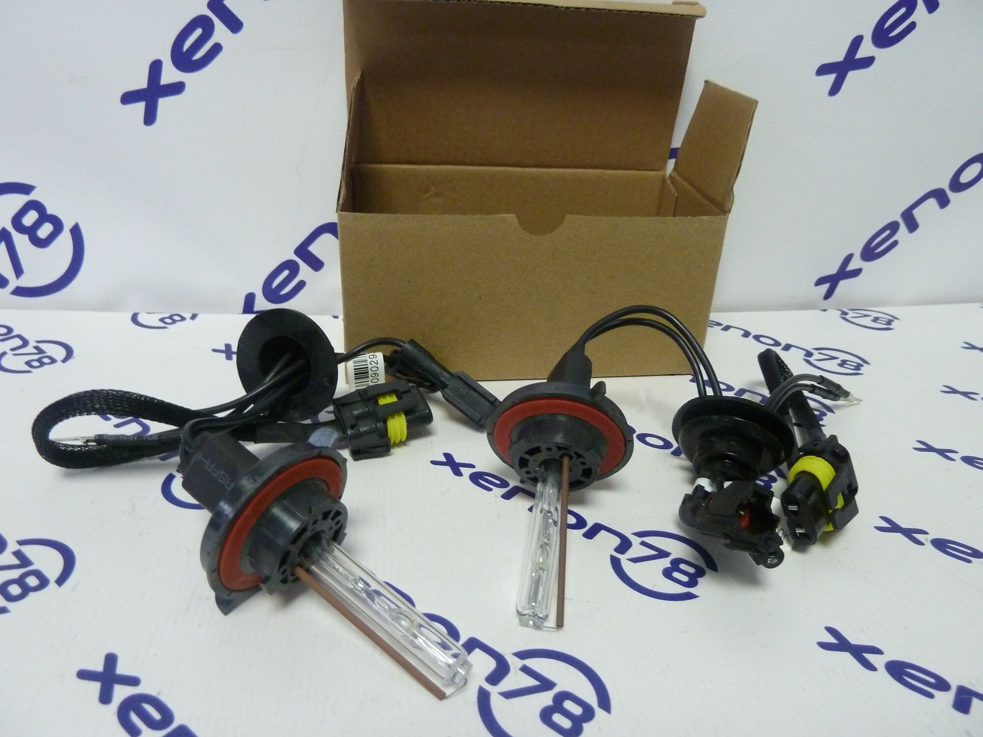 Ксеноновые лампы H13 (ближний свет) TH 4300K 35W (тепло-белый свет) - 2 шт.