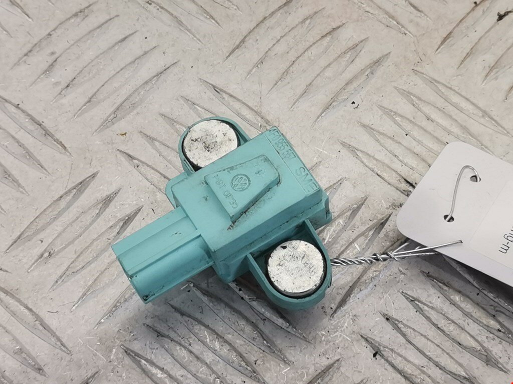Датчик удара Audi A6 C6 4F0955557A арт. 1525588