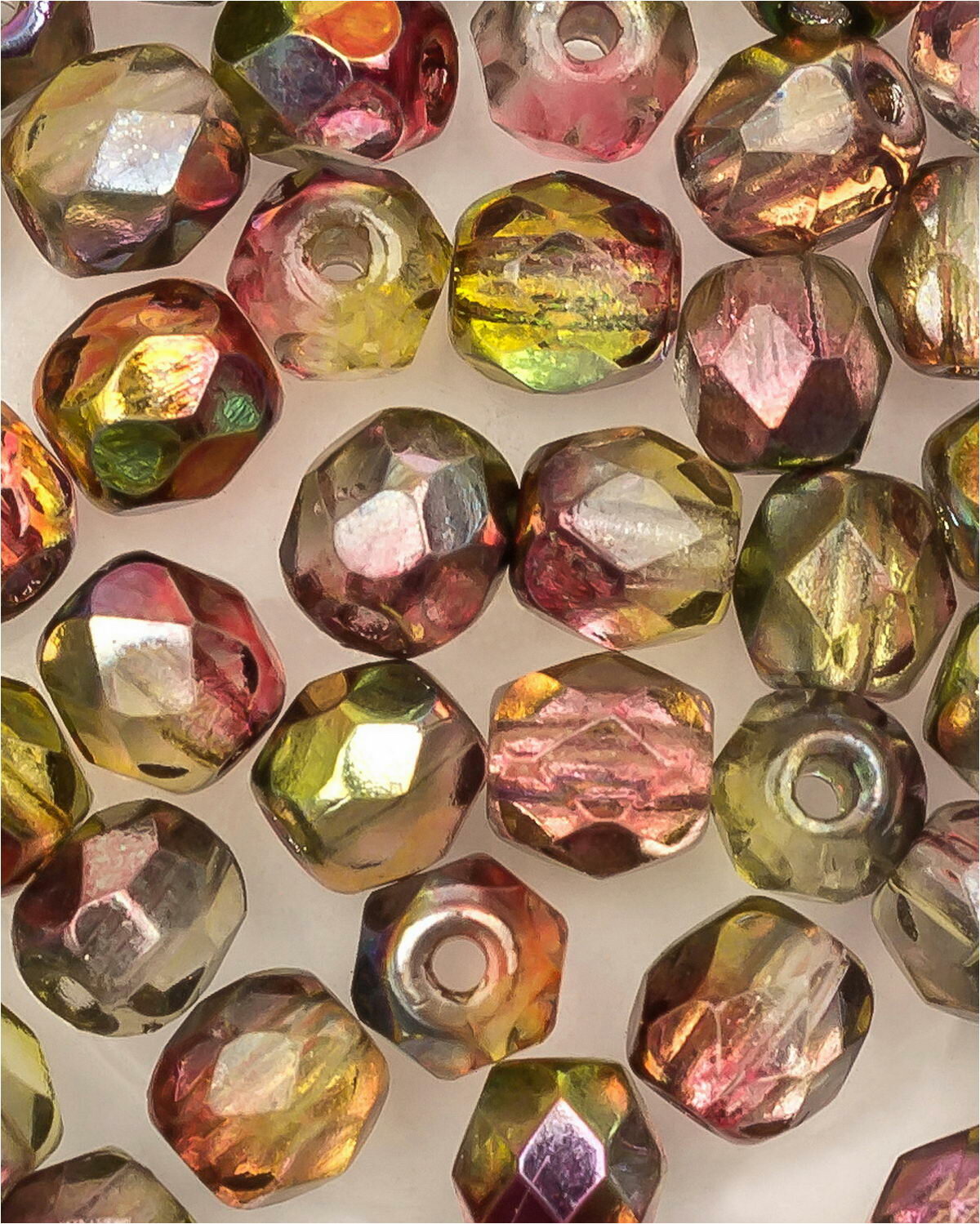 Стеклянные чешские бусины, граненые круглые, Fire polished 4 мм, Crystal Magic Apple, 250 шт.