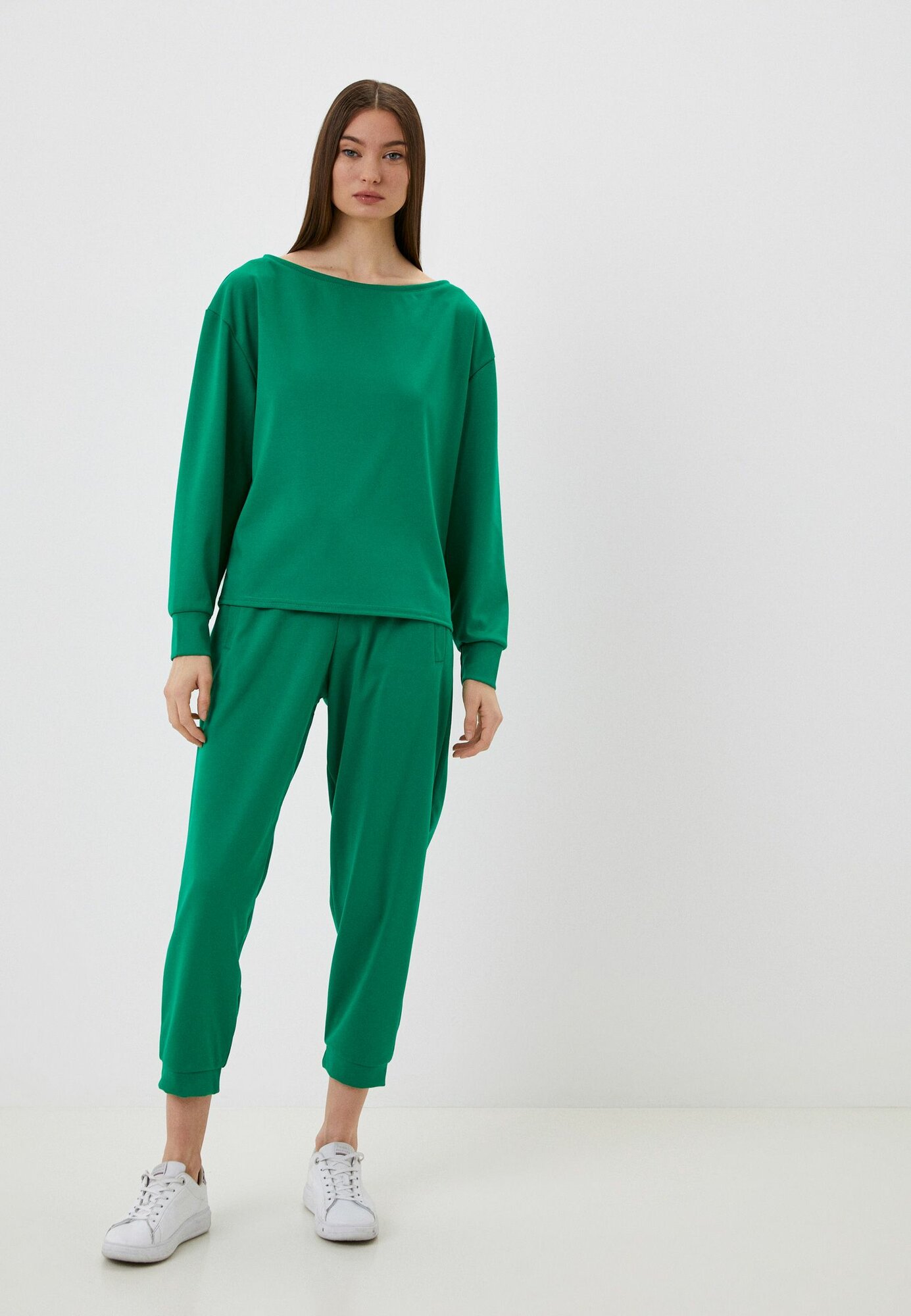 Костюм спортивный