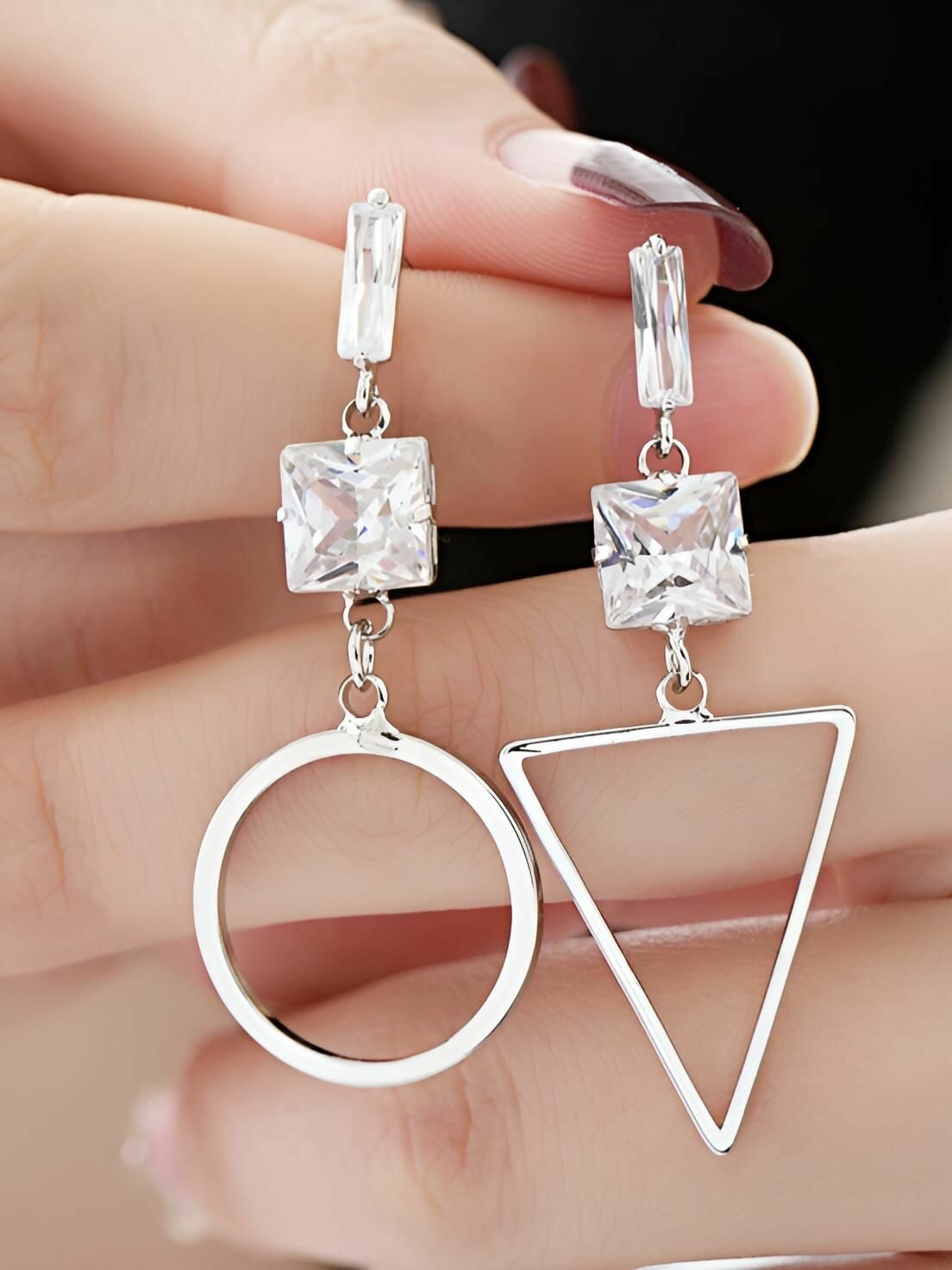 Серьги пусеты, кристалл, искусственный камень