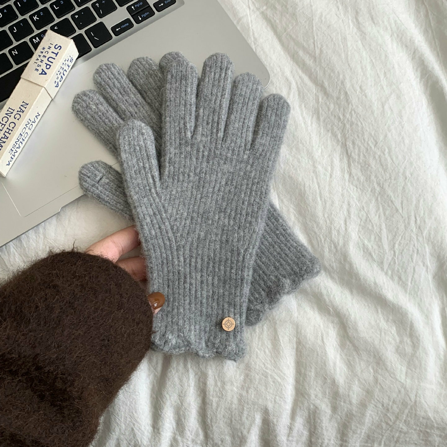 Перчатки для женщин