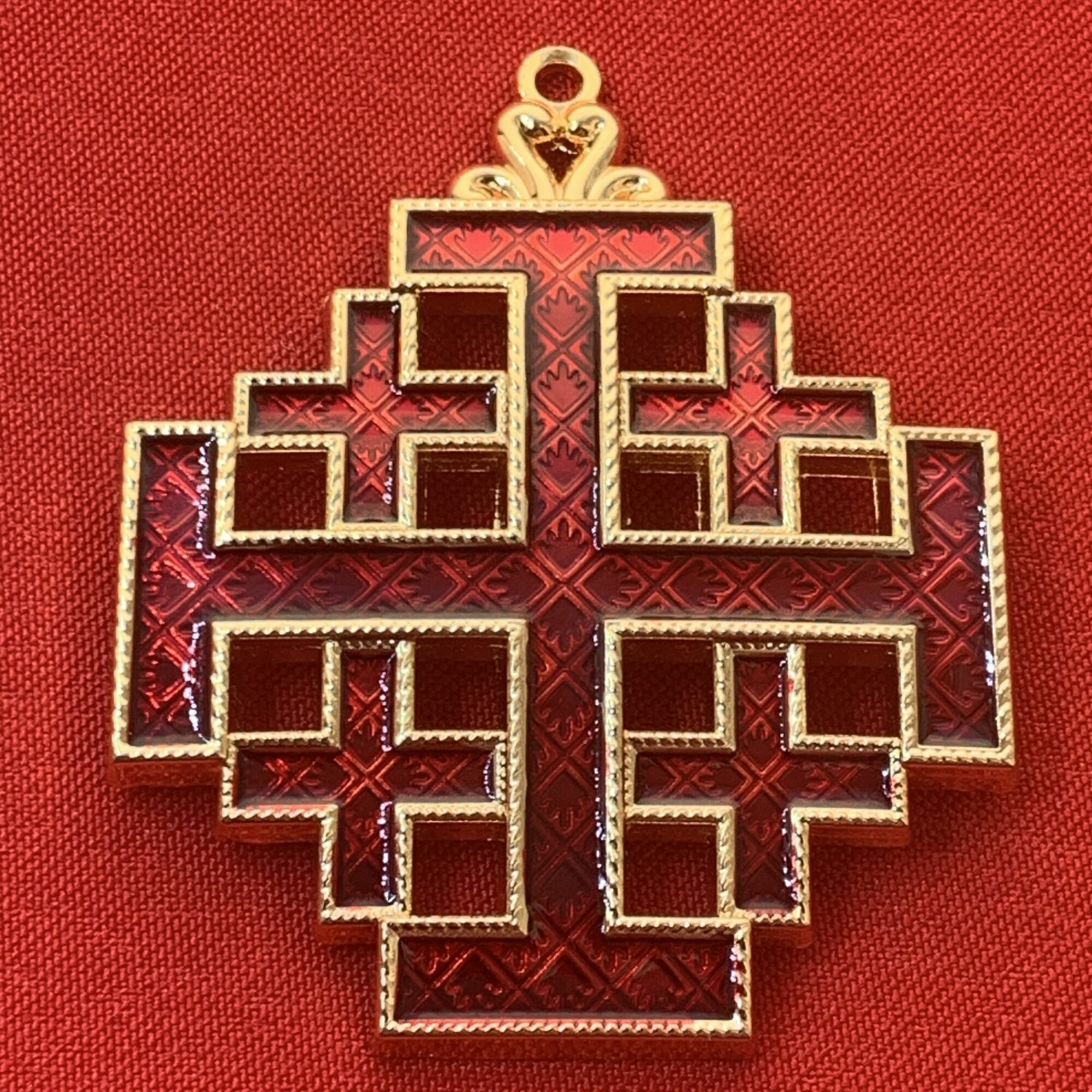 Знак ордена Святого Гроба Господня, муляж иностранной награды. Размер 55х46 мм.