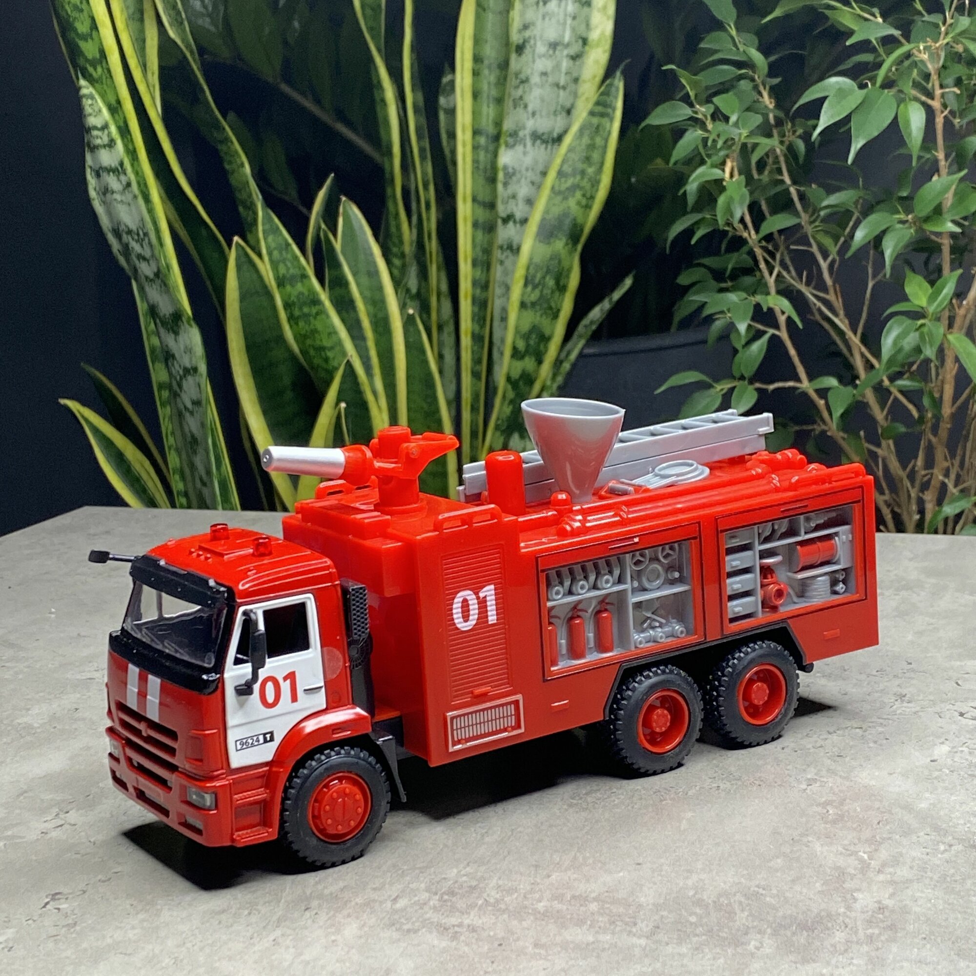 Машина инерционная Пожарная машина Play Smart 1:38 Камаз 65115 21 см. 9624-B Автопарк, вода, свет и звук -kpa