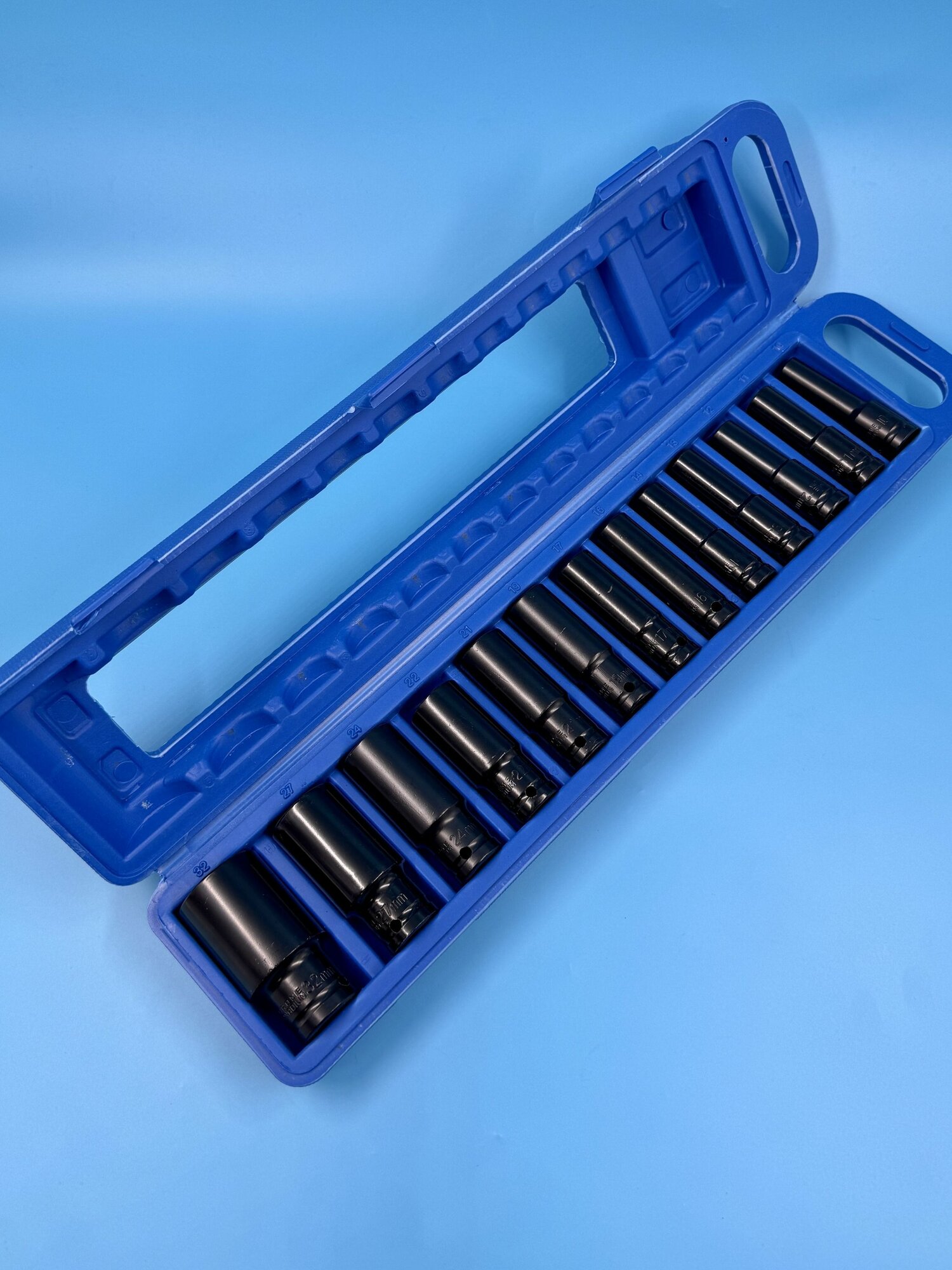 Набор ударных торцевых головок для гайковерта 1/2" 13 предметов 80мм, 10-32 мм