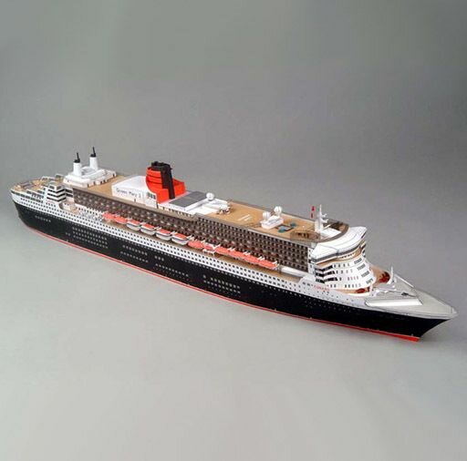 Бумажная модель британского круизного лайнера Queen Mary II в масштабе 1:400