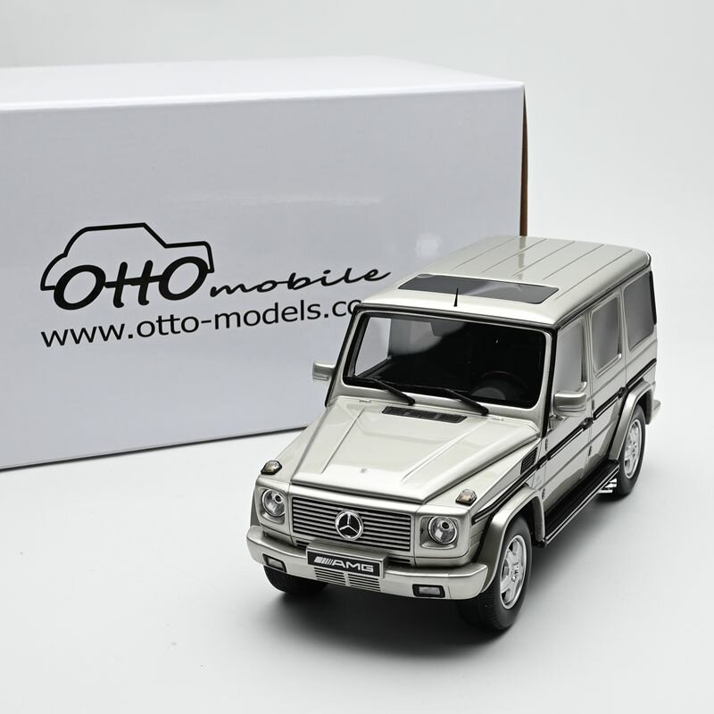 Машинка OTTO 1:18 нестись G55 AMG Модель из смолы