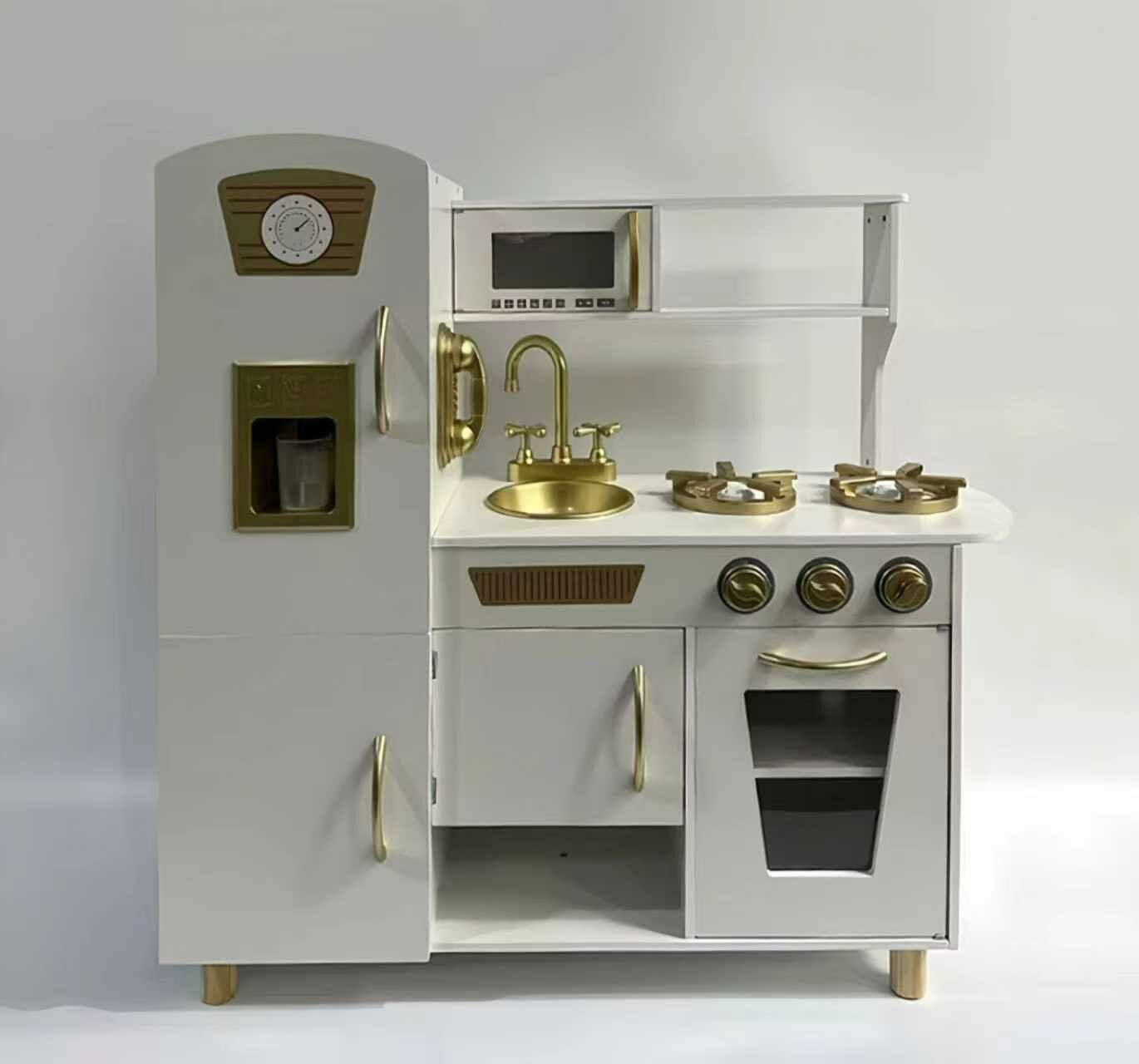 Кухня детская игровая деревянная UT 83 см с посудкой, свет, звук