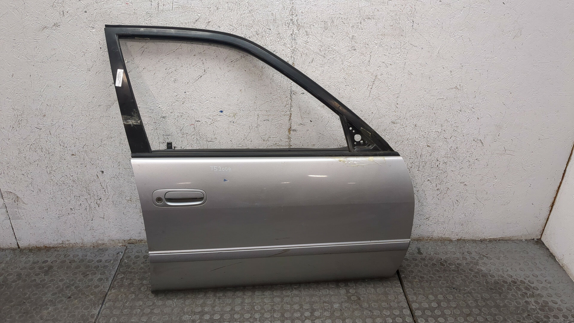 Дверь боковая (легковая) правая передняя Toyota Corolla E11 Б/У