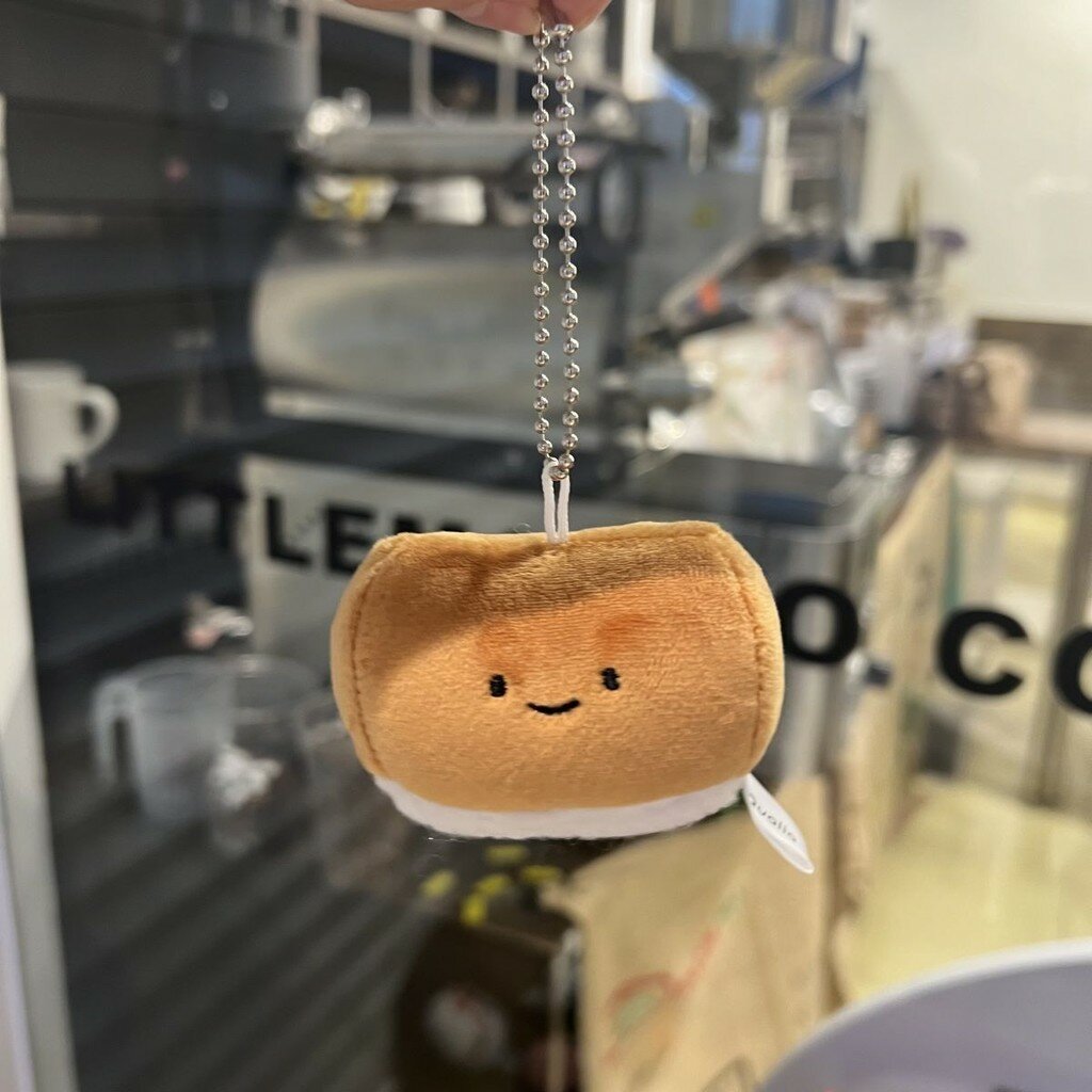 Плюшевый брелок sushi с милыми глазами doudou, идеально для пар или подарков, коричневый
