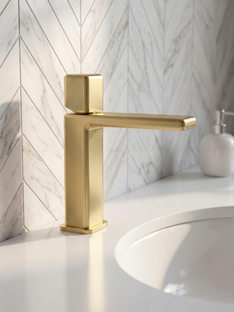 Смеситель для раковины в ванную ALTROBAGNO, матовое золото