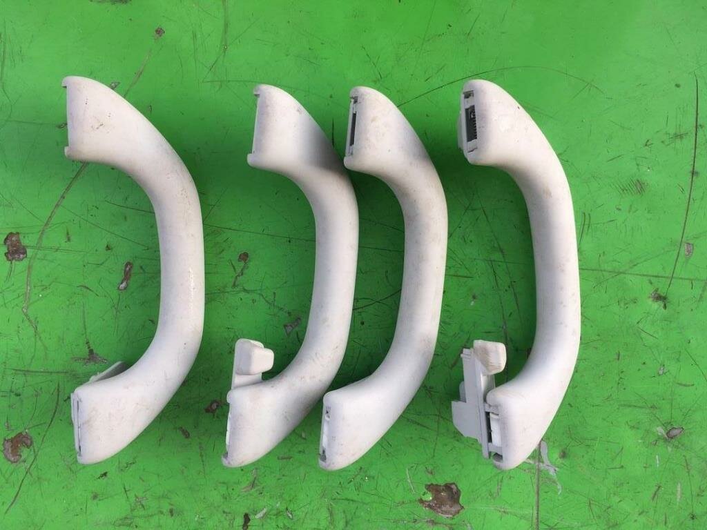 Ручка внутренняя потолочная VW Golf 6 09-12