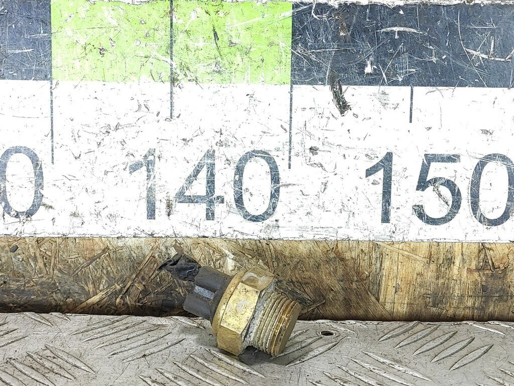 Датчик температуры жидкости VAZ 2114 ТМ10802