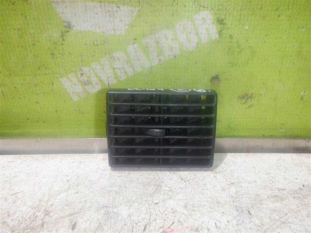 Дефлектор воздушный Audi 80 90 B4 91-94