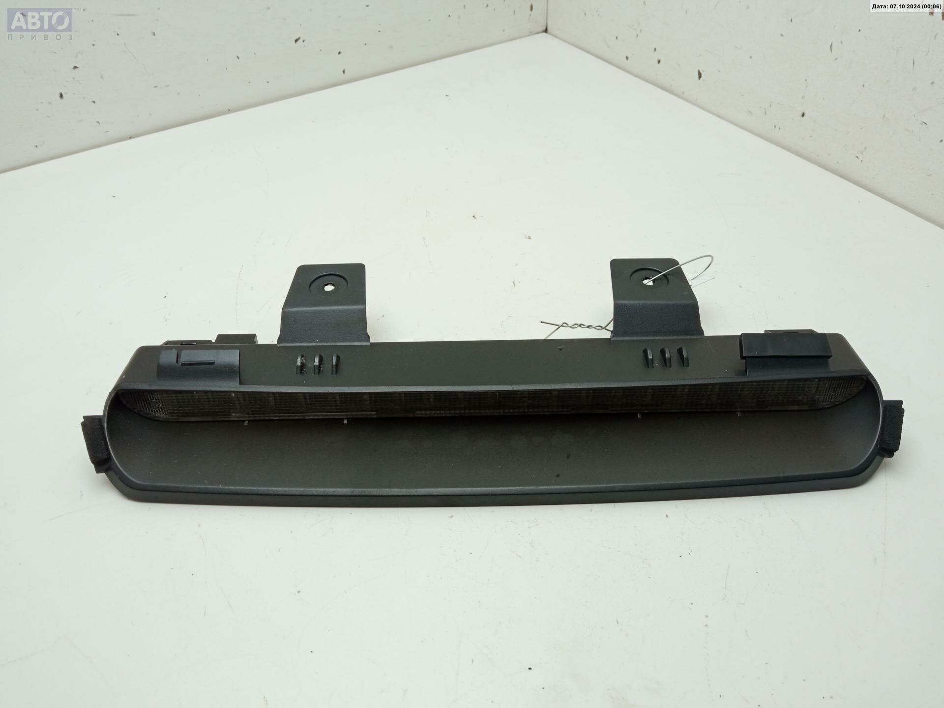 Фонарь стоп-сигнал Volvo S40 / V40 (1995-2004)