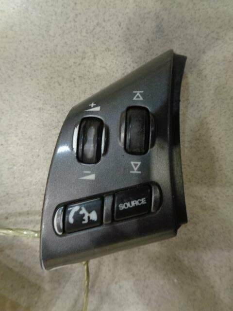 Многофункциональные кнопки для рулевого колеса от Jaguar X-TYPE 2001-2009