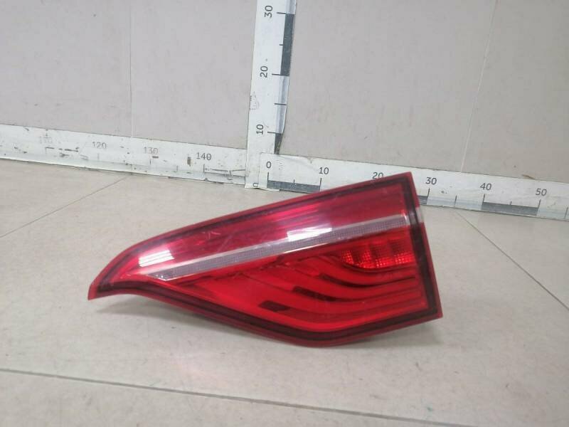 Фонарь задний внутренний правый Geely Tugella 2019 кат.номер: 7057019100 DNL5553025