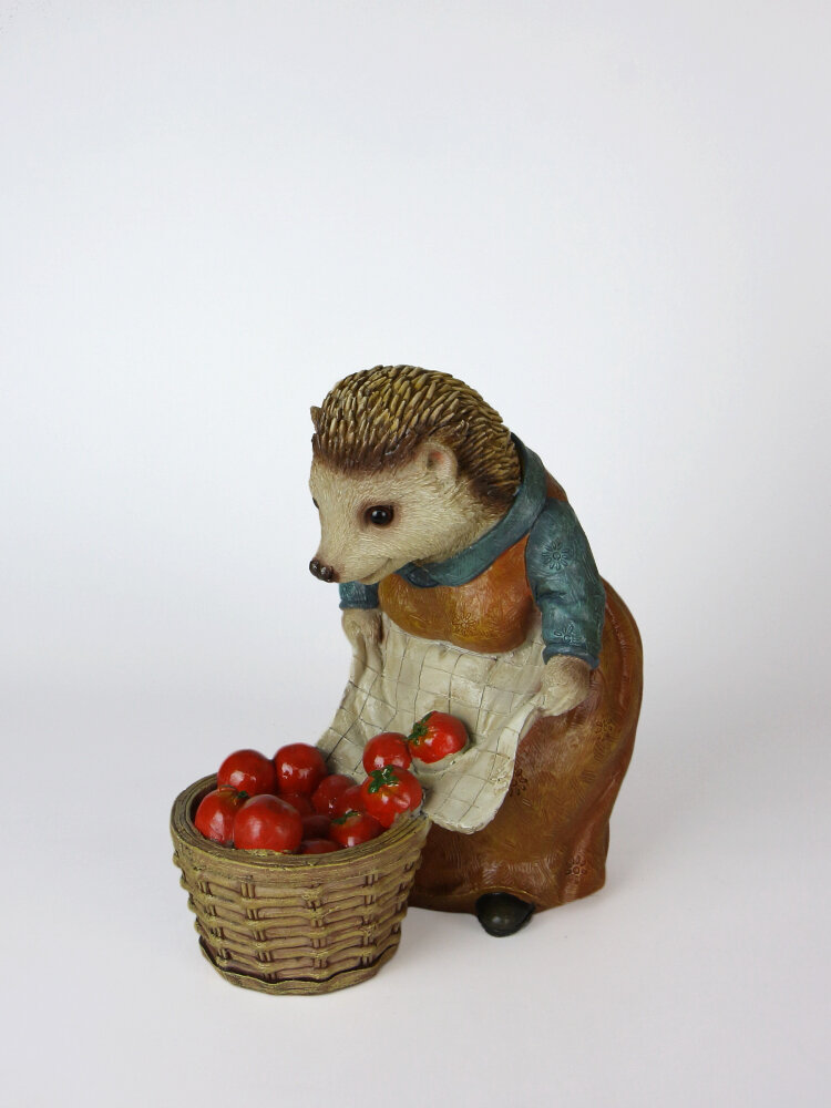 Фигурка Magic Art "Ежиха с помидорами", садовая, полистоун, 20x14х22 см