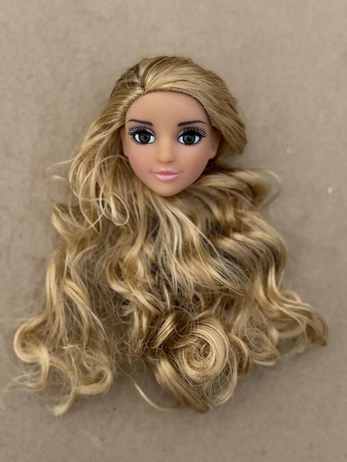 MC2 Кукольные тела и головы для девочек head 1