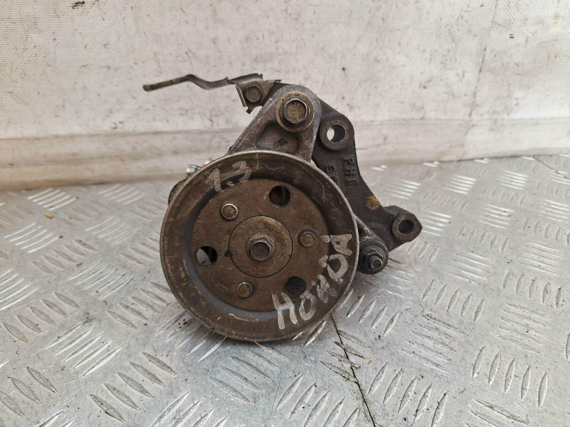 Насос гидроусилителя руля Honda Civic 4 1989