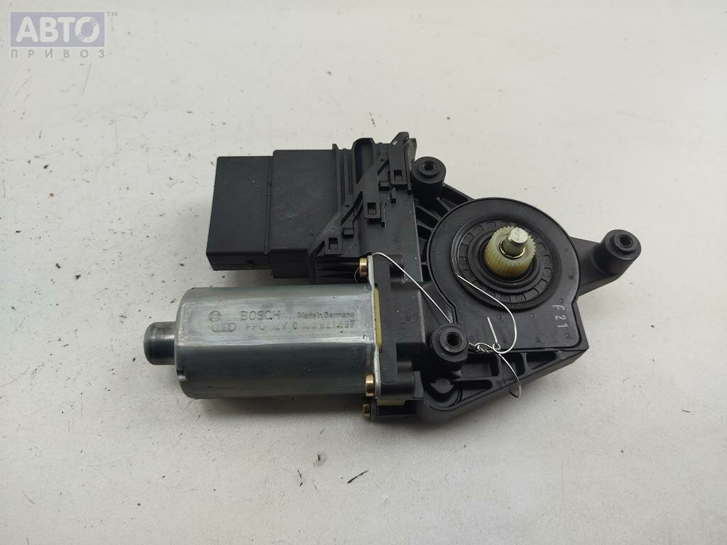 Моторчик стеклоподъемника задний левый Volkswagen Passat B5