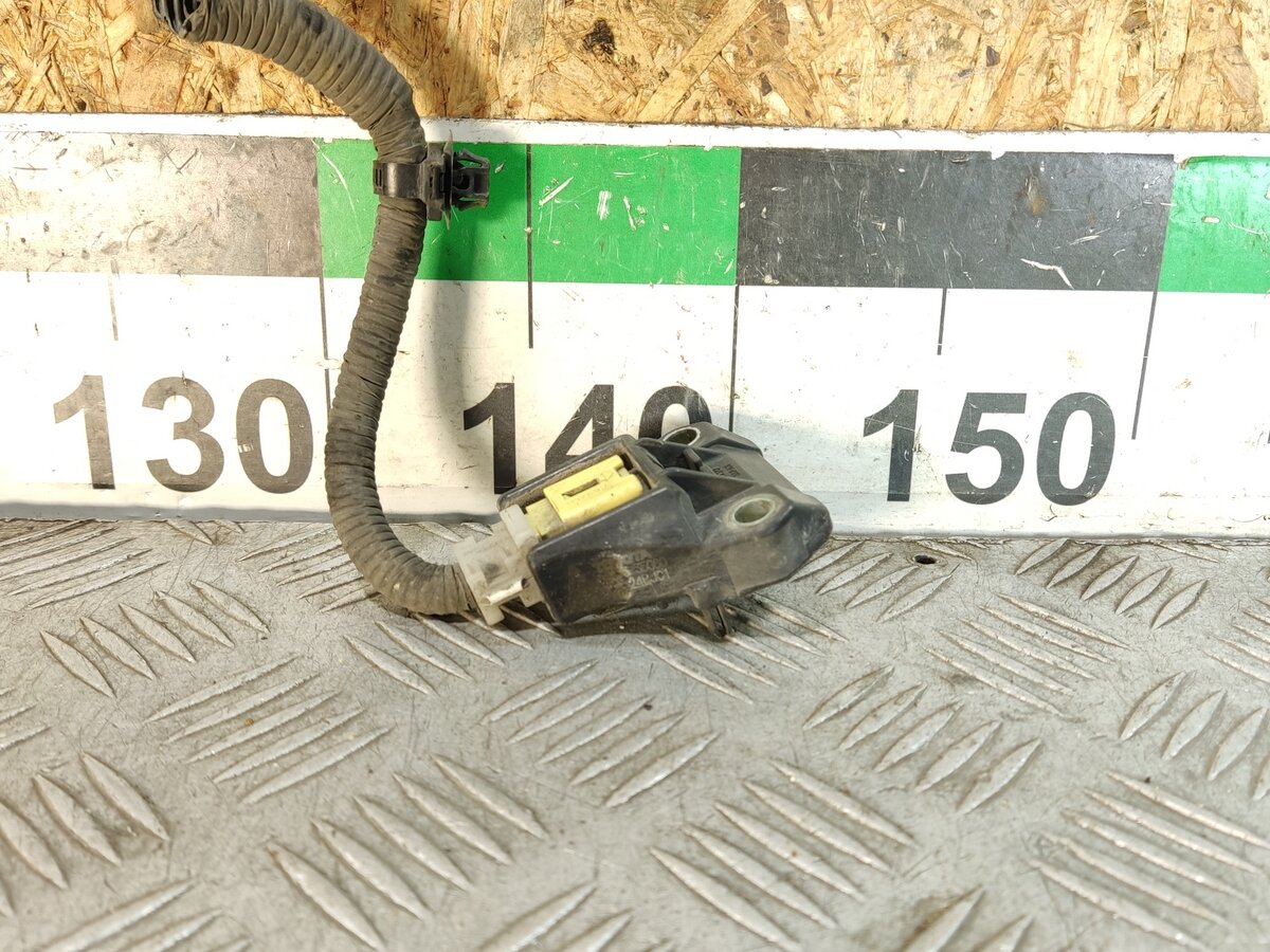 Датчик Air Bag LEXUS LS 2006-2017 8917335080